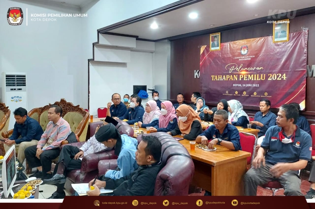 KPU KOTA-DEPOK - PEGAWAI KPU KOTA DEPOK NOBAR PELUNCURAN TAHAPAN PEMILU 2024